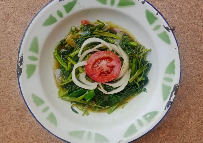 Resep Tumis Kangkung Saos Tiram Oleh Vinna Momy Alesha Cookpad