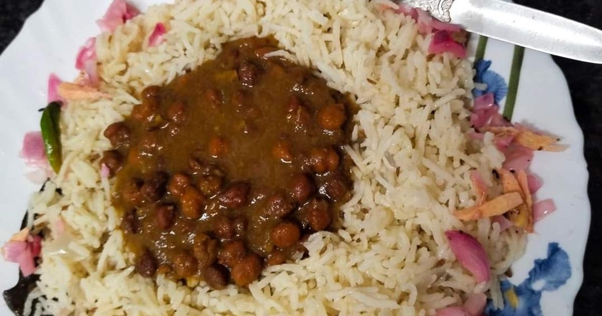 Kale Chane (Black Chickpeas Curry) Recipe by Suman Sultana