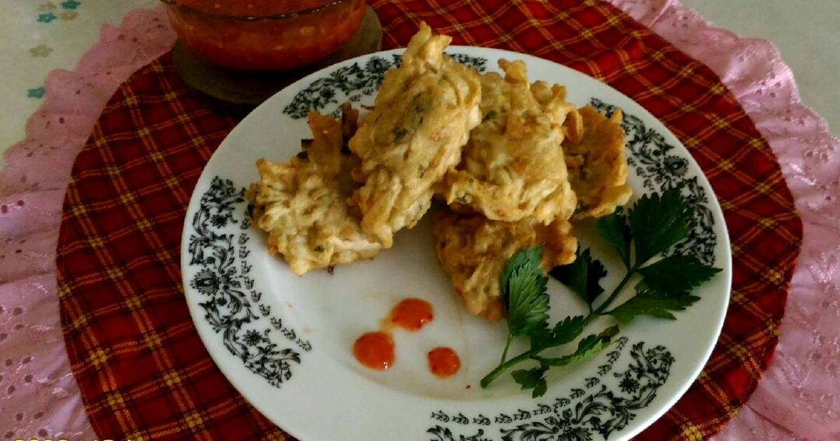 Resep Talas Goreng Gurih (Uyen) / Bakwan Talas Daun Jeruk oleh Pawon ...