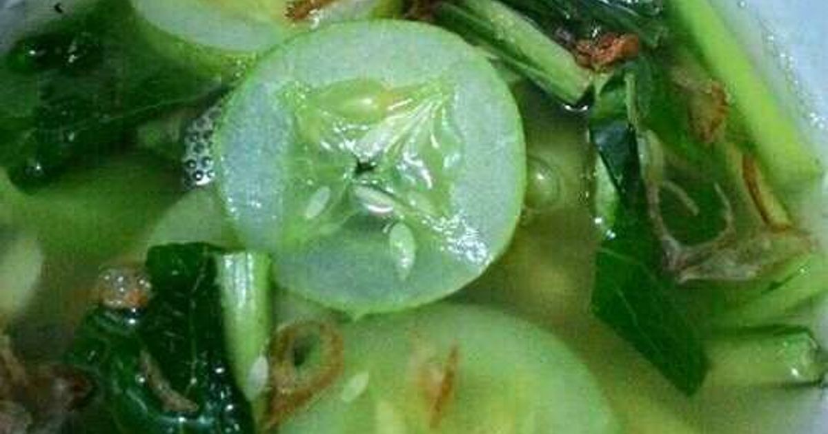 Resep sayur bening timun dan sawi rumahan enak dan mudah - Cookpad