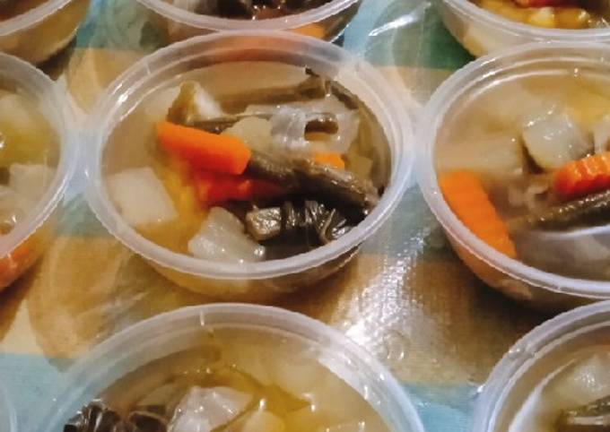 Resep Sayur asam menu nasi box oleh dyah wahyu sulistisni - Cookpad
