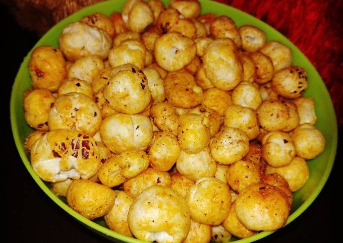 Mitu Makwana (Falguni) દ્વારા રેસીપી રોસ્ટેડ સ્પાઇ્સી મખાના(Roasted ...