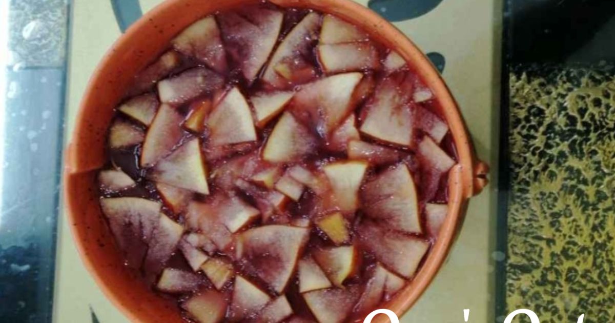 Fresh Apple Jelly Cake Recipe by ZMA - Cookpad