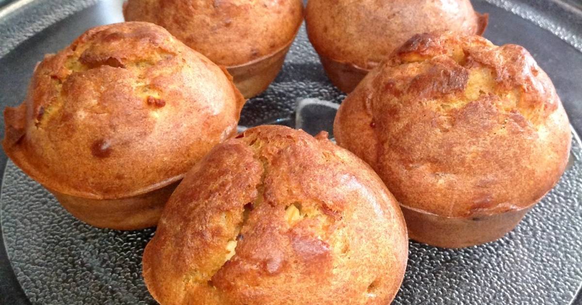 Muffins με τυρί και γαλοπούλα συνταγή από τον/την zoulou - Cookpad