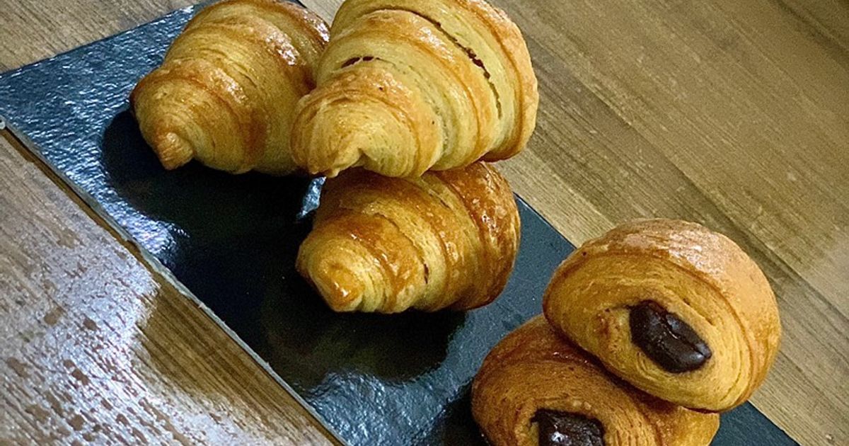 Mini Croissants Et Mini Pain Au Chocolat de Manu_Veggies - Cookpad