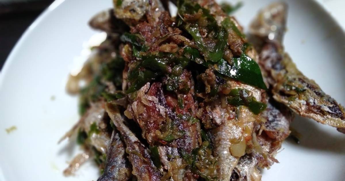 Resep Ikan goreng cabe ijo oleh Estri Maulidza - Cookpad