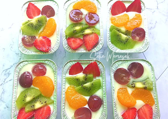 Resep Pudding Susu dgn Buah dan Vla oleh Setia Memasak - Cookpad