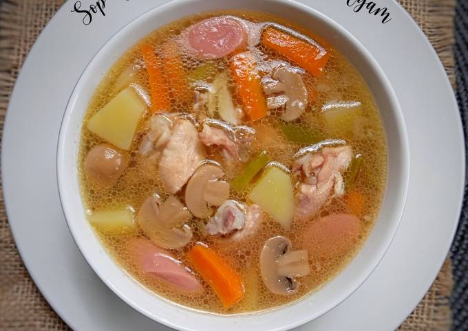 Resep Sop Sayap dan Balungan Ayam (bumbu simple) oleh Vey Alodia's ...