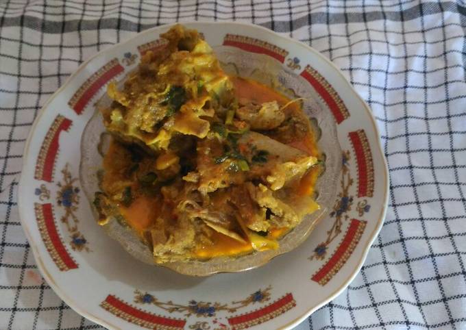 Resep Gule balungan sapi santan oleh Devita Mahardani - Cookpad