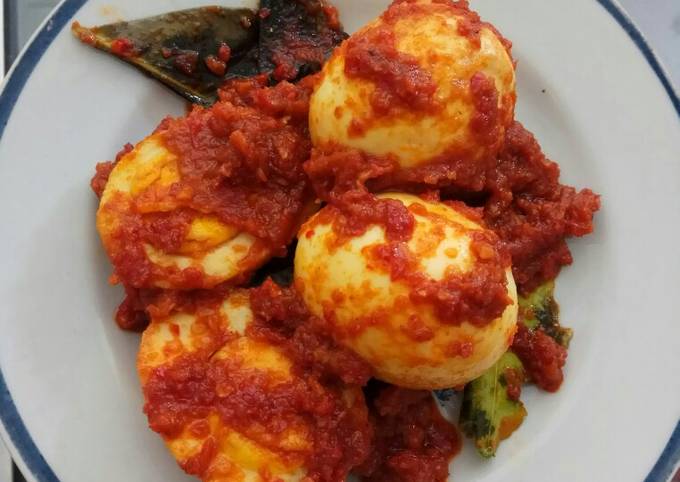 Resep Telur Bumbu Bali oleh Vay Kitchen - Cookpad