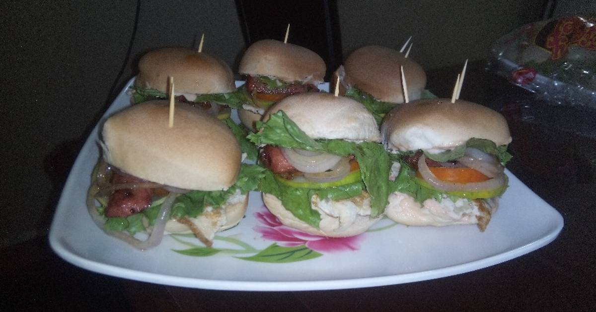 Mini burger Recipe by Fadeelah Yari ️ - Cookpad