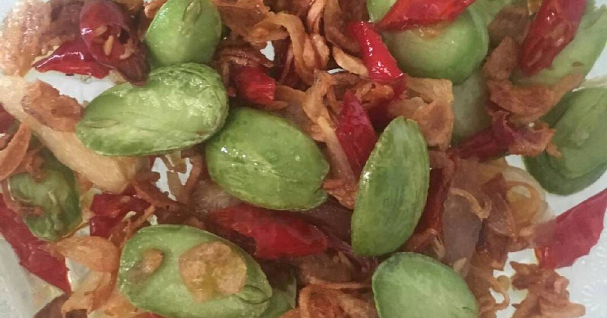 Resep Pete Goreng Bawang ala "Lalapan Babeh" oleh Dewi Wulandari - Cookpad