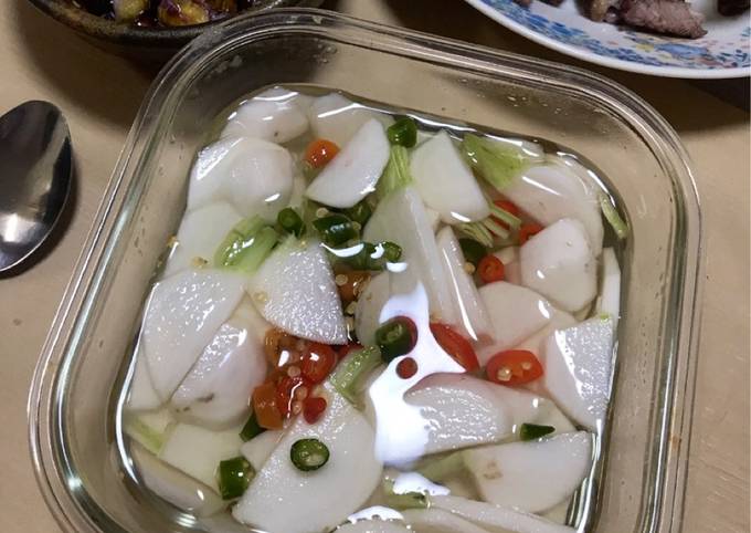 Resep Asinan Kabu (Buah Turnip) oleh Bibi Dadan - Cookpad