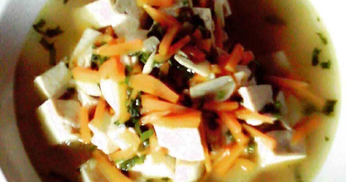 Resep Sayur Bening Tahu Dan Wortel Simple oleh Selvia Resmita - Cookpad