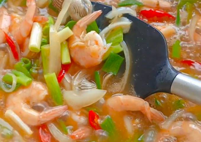 Resep Seafood Saos Tiram oleh rienshel - Cookpad