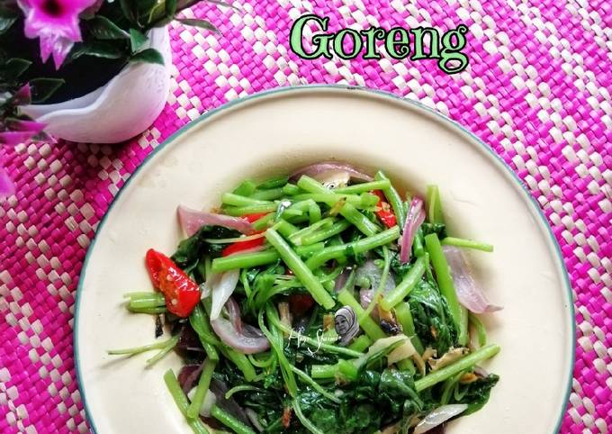 Resipi Sayur bayam goreng oleh Hani Shaimi - Cookpad