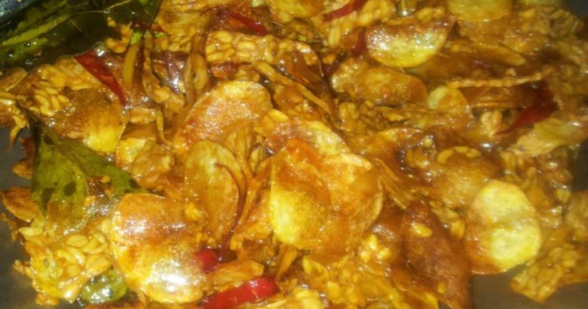 Resep Kering Kentang Tempe Manis Gurih oleh Aditya Kanti - Cookpad