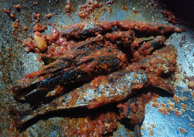 Resep Ikan layang balado ala bumil oleh Dea Puspita Sari - Cookpad