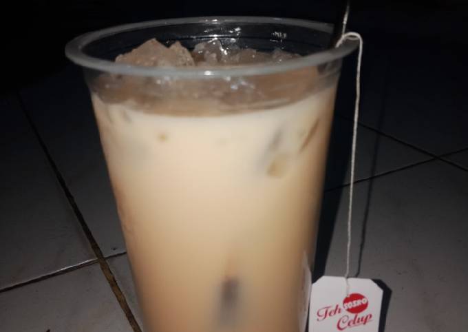 Resep Es teh (sosro) susu oleh Raden riris surtikanti - Cookpad