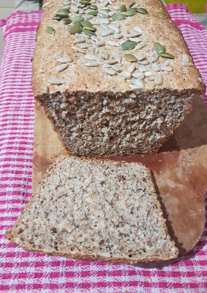 Pan Integral con semillas vegano Receta de Ayelen - Cookpad