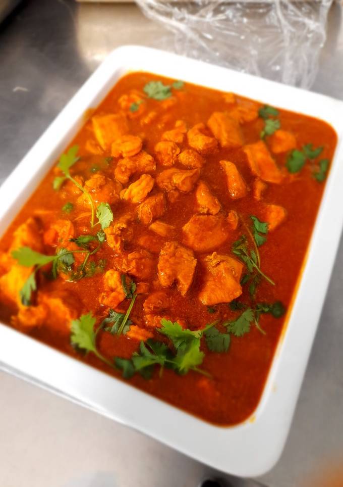 Chicken and prawn curry Recipe by Marisa Govender - Cookpad