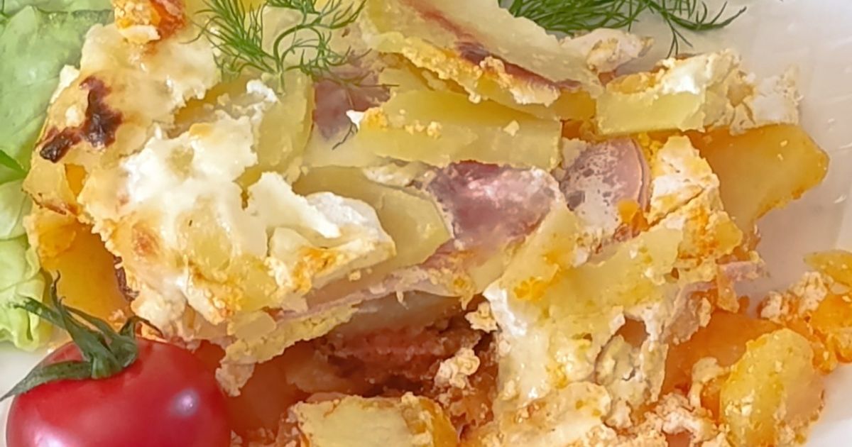 861 egyszerű és finom rakott krumpli tejföl recept - Cookpad receptek