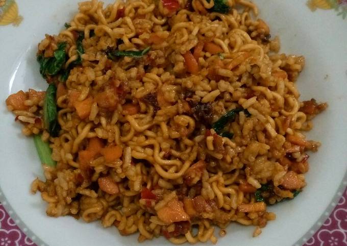 Resep Nasi goreng ruwet oleh marianaevi - Cookpad
