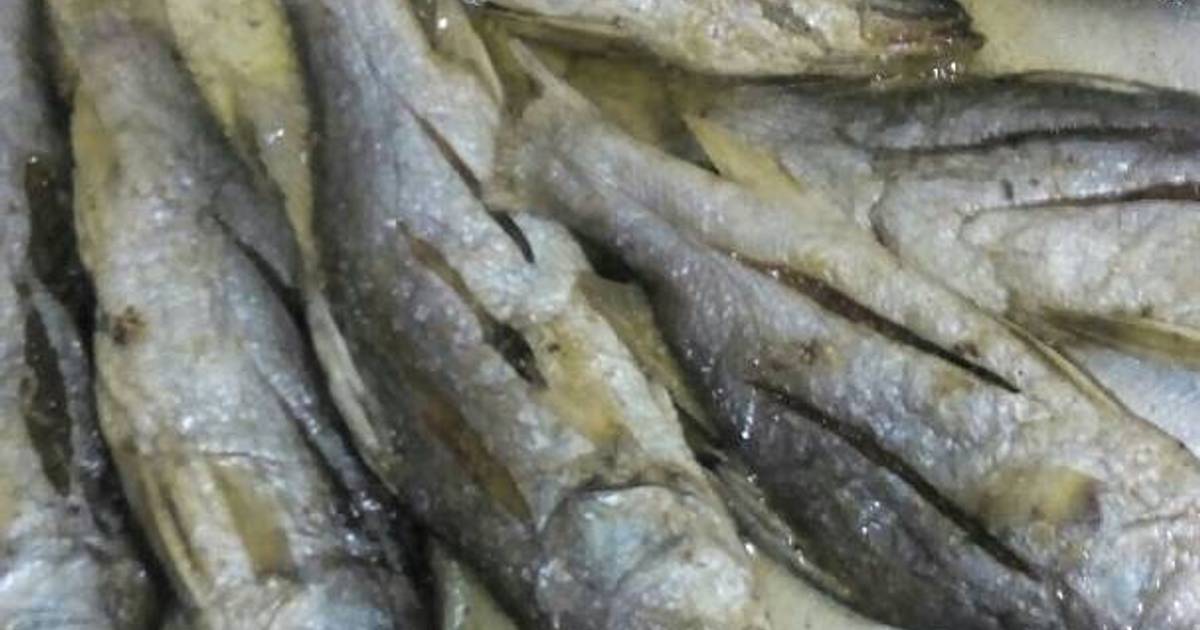 Fried small fish Recipe by verona - Cookpad