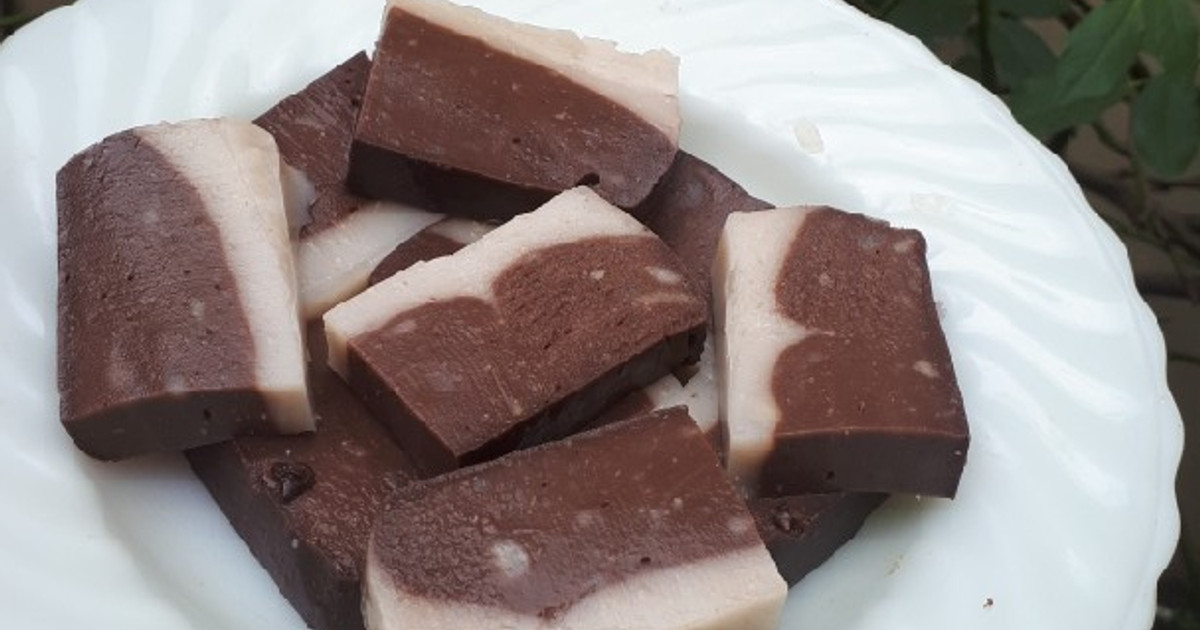 Resep Hunkwe Cokelat Dan Putih oleh Evie Pane - Cookpad