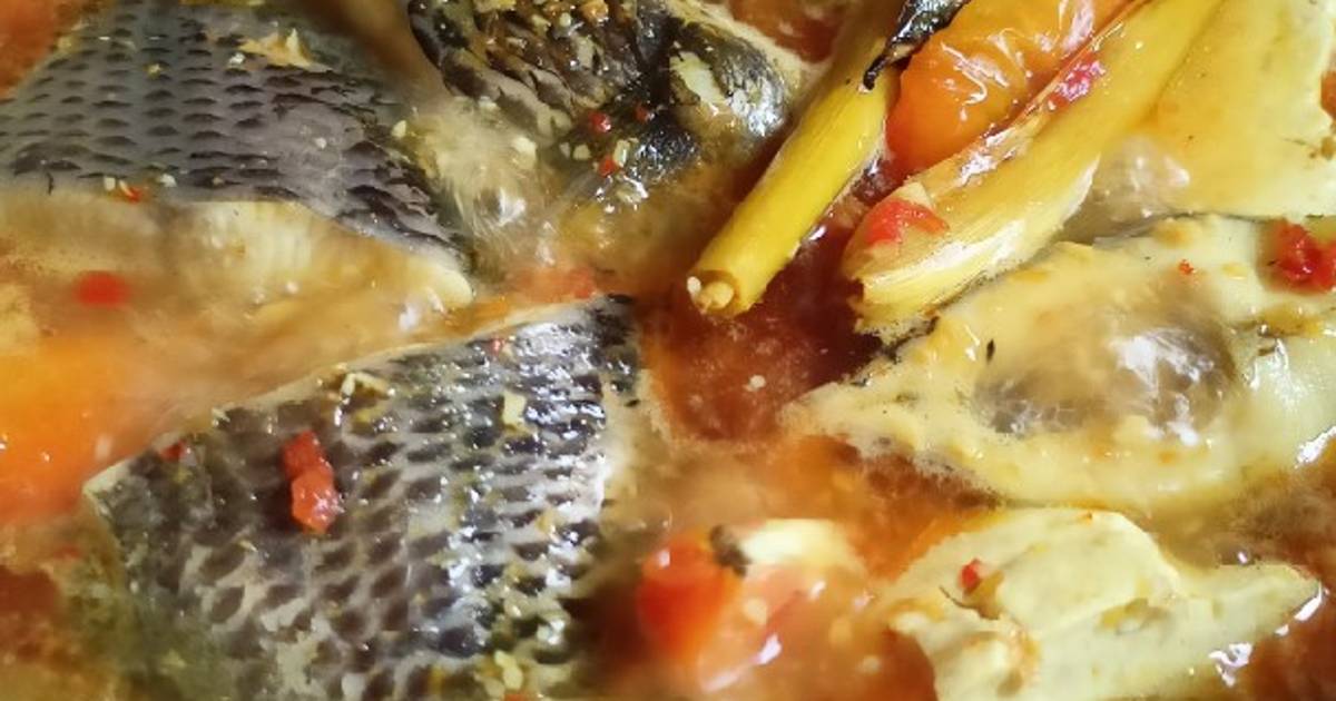 Resep Ikan Nila Kuah Asam Pedas oleh amazingputri_ - Cookpad