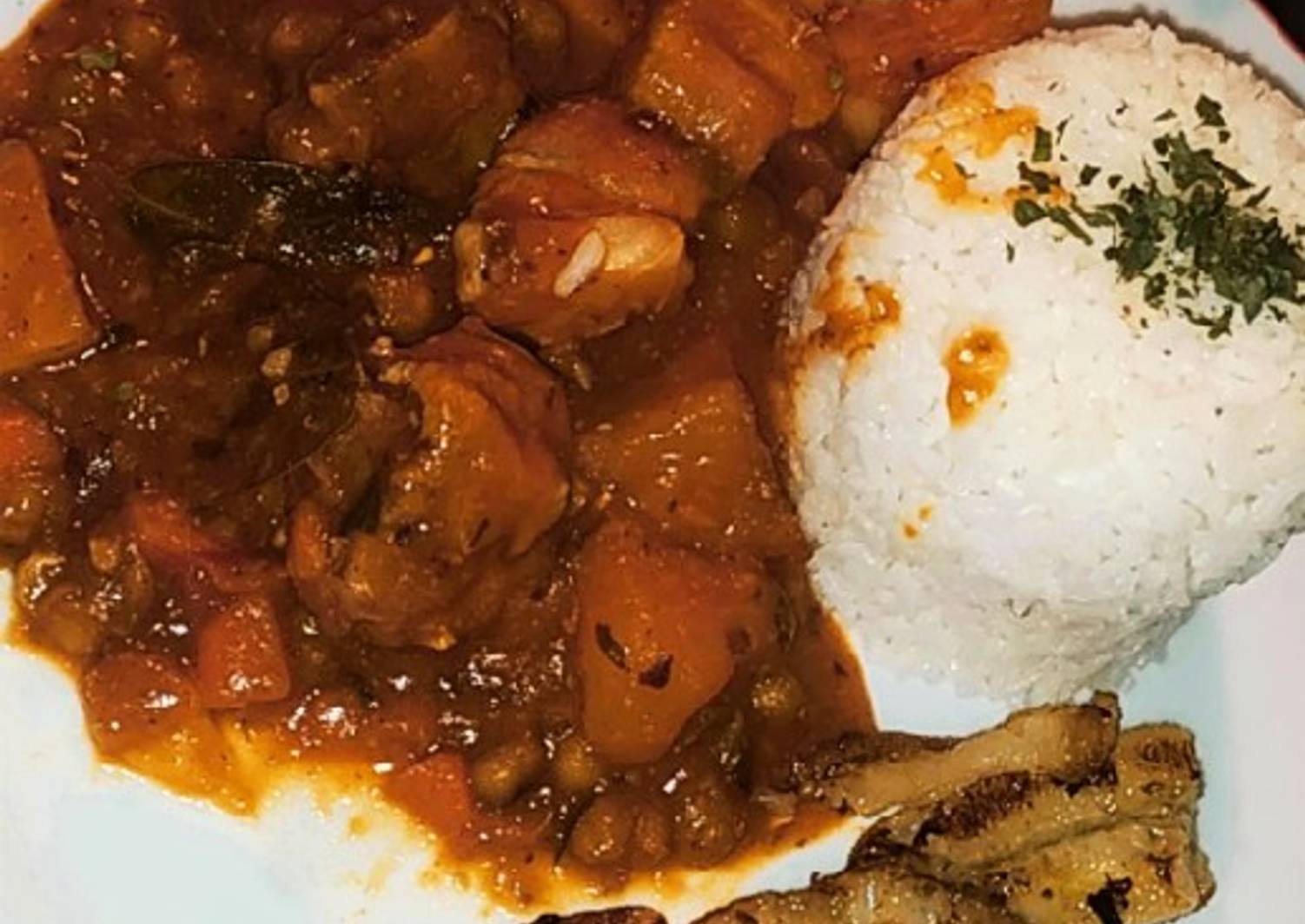 Seco de carne, con arroz y guineo frito Receta de Caroliinaa Treece ...