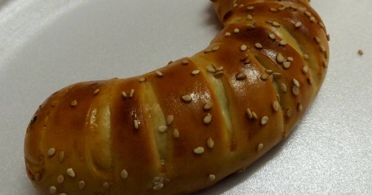 Caterpillar Bread Recipe by Poorna - Cookpad