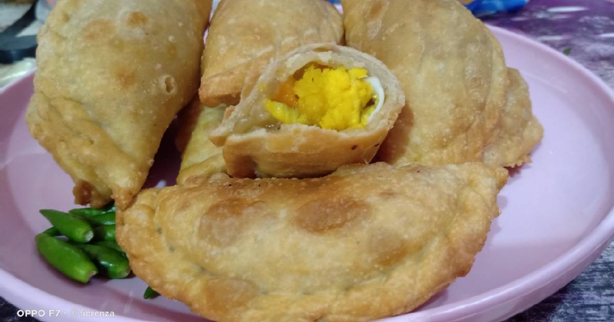 Resep Pastel isi wortel kentang telur oleh Ririn Ika Martini - Cookpad