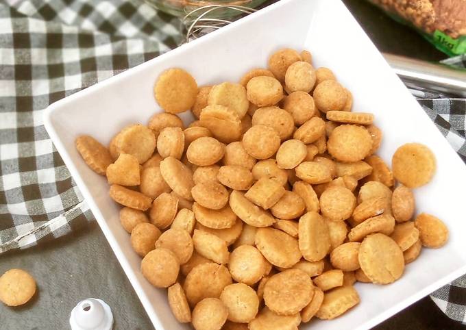 Semolina snack/chin chin Recipe by Delicious Meals And Chops - Cookpad