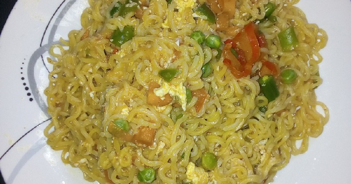 Indomie With Vegetables And Egg Recipe by Esther's Menu ABM79 - Cookpad