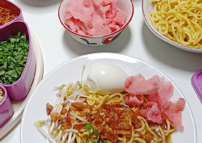 Resep Mie Rebus medan oleh Wina Arsal Masari - Cookpad