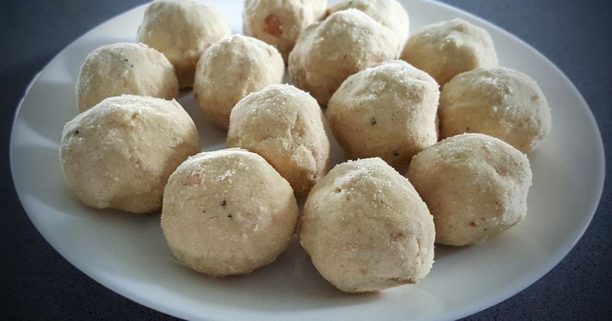Maladu/ Roasted Gram Ladoo Recipe by Aswani Vishnuprasad - Cookpad