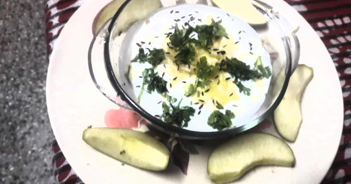 Apple Raita Recipe by Geeta Khurana - Cookpad