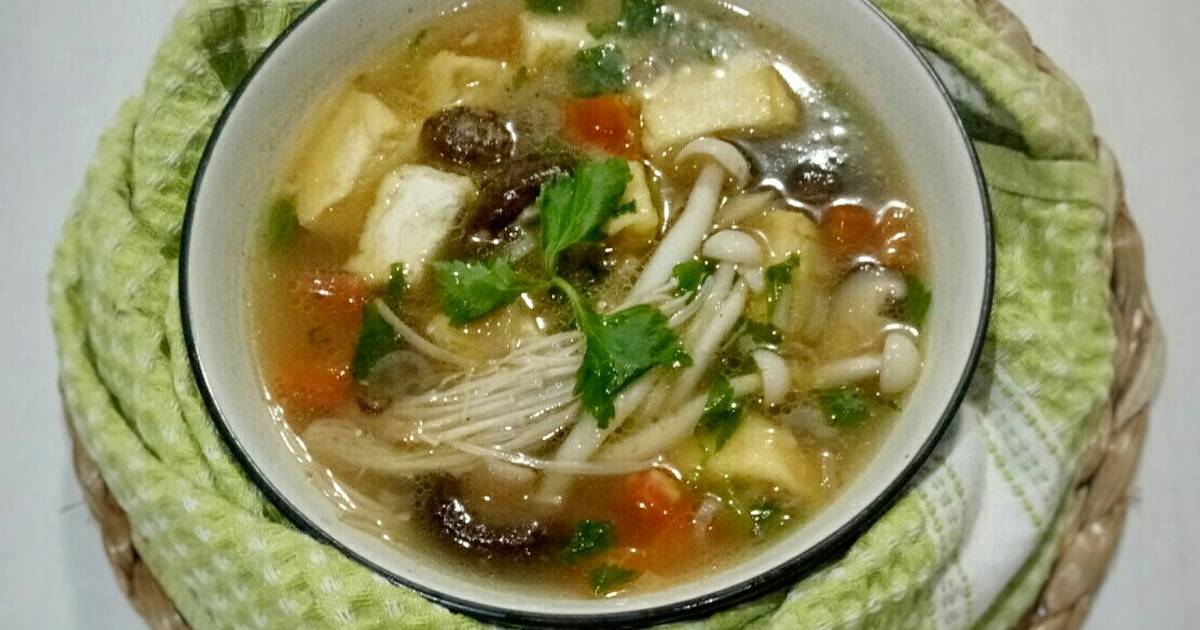 Resep Sop Jamur Tahu oleh Teh Yanithea - Cookpad