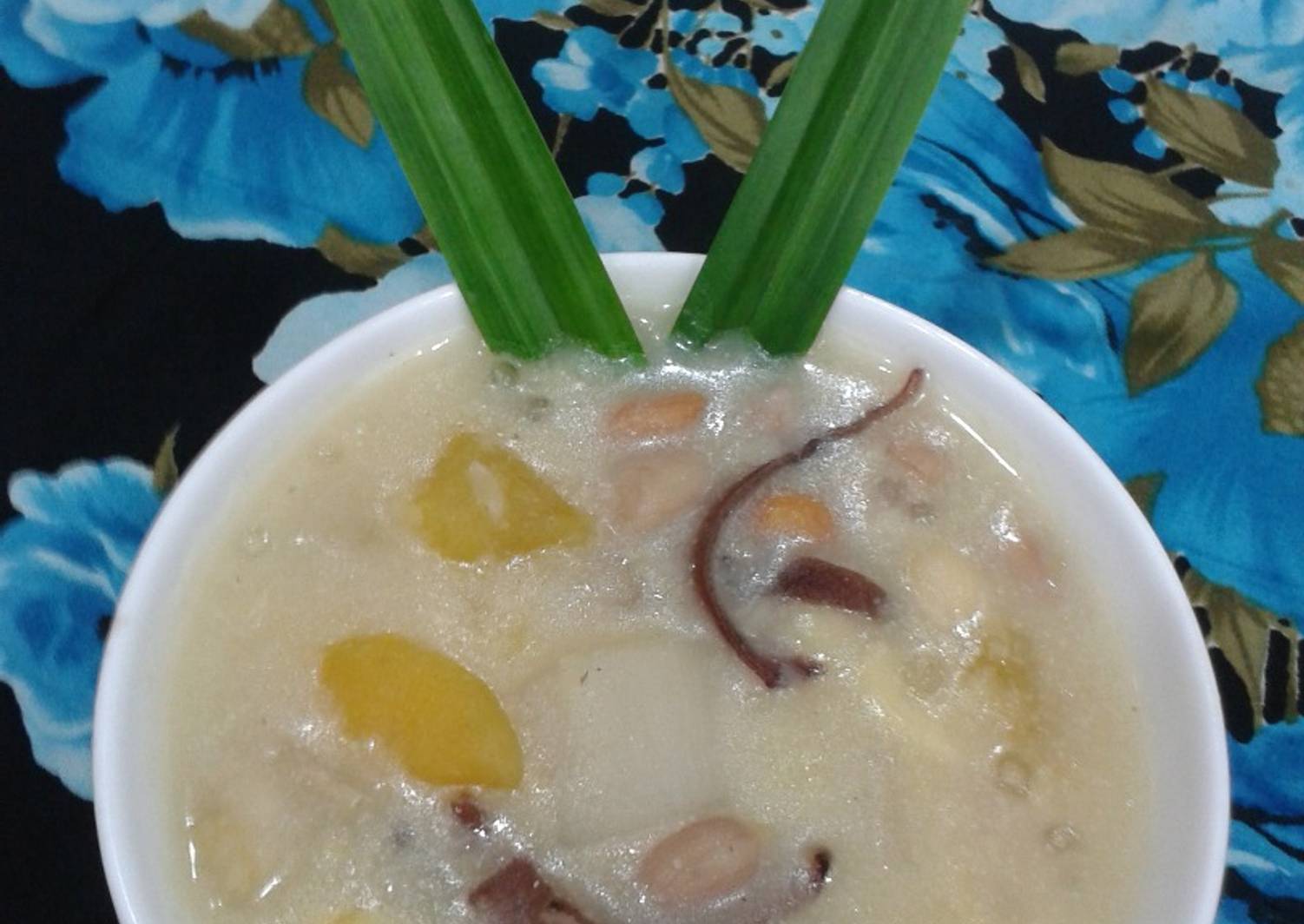 Cách Làm Món Chè Bà Ba của QUÂN NGUYỄN - Cookpad