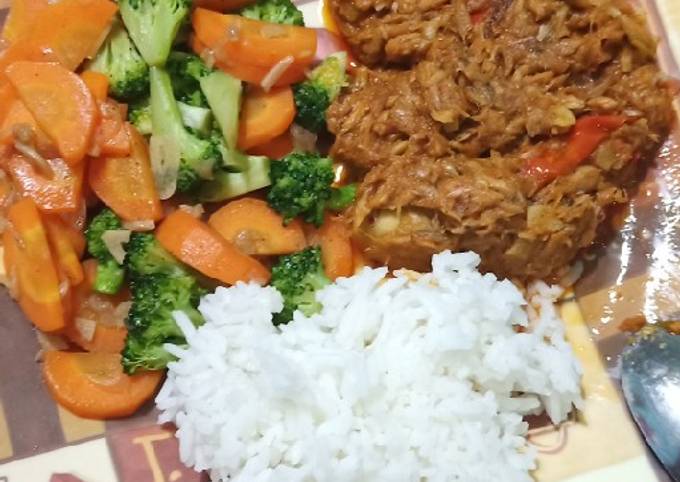 Resep Tuna kaleng oleh putri dian - Cookpad