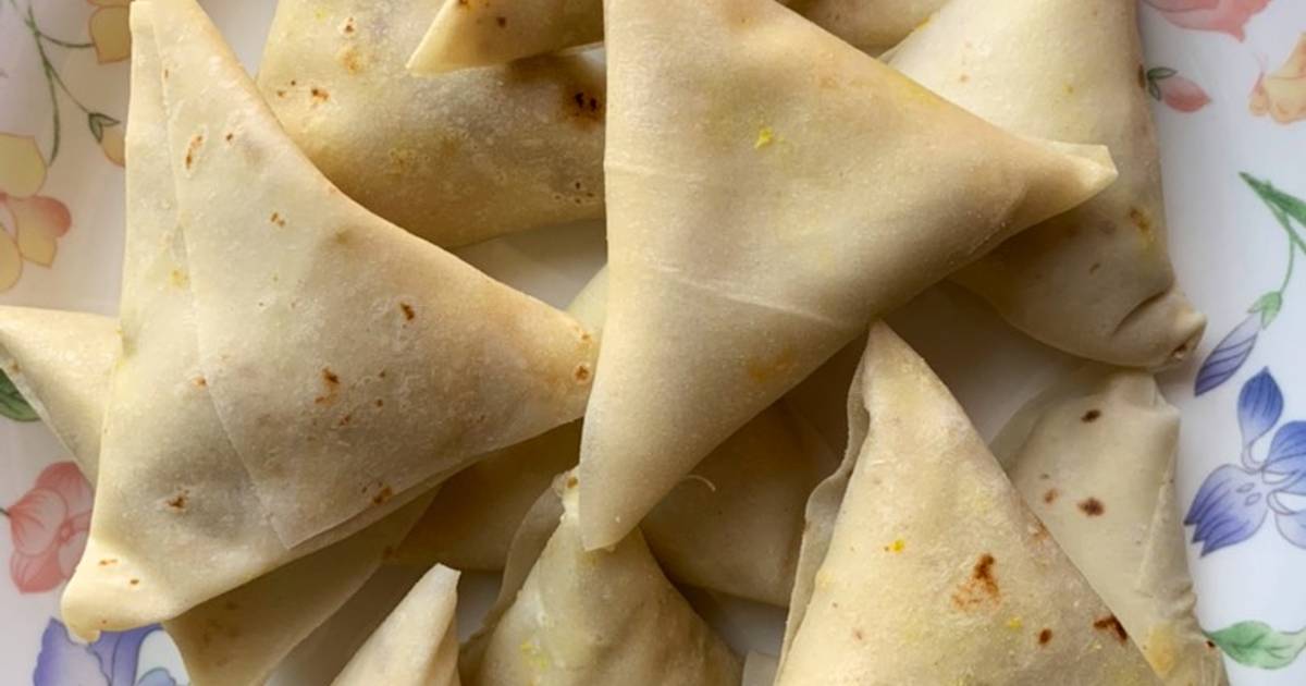 Qeema Samosa - make and freeze Recipe by Sarosh Zeeshan - Cookpad