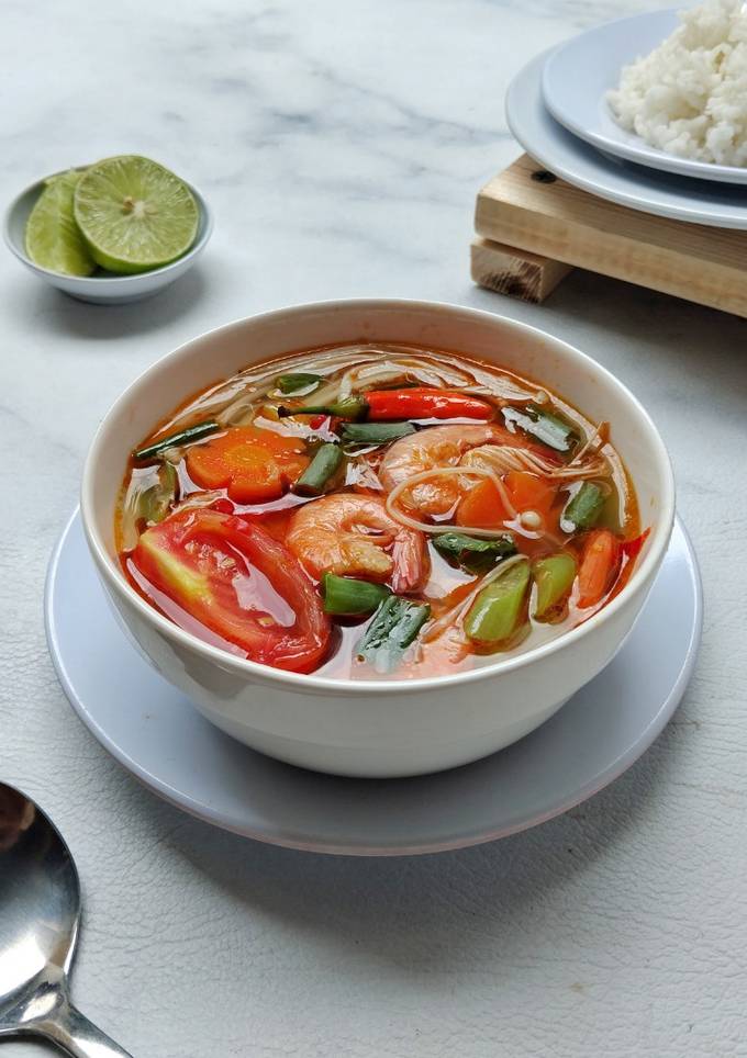 Resep Sup Udang Jeruk Nipis (Tom Yum) oleh Neni "Dapur Mungil" - Cookpad