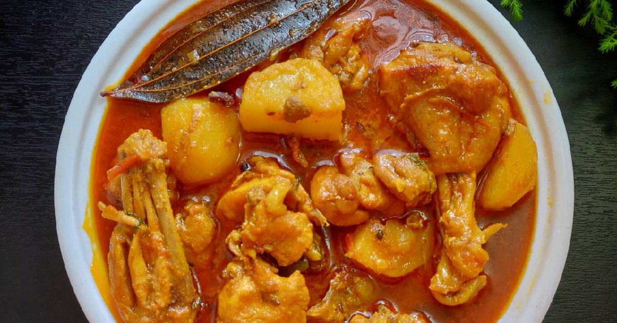 Odia Style Chicken Aloo Curry Recipe by Homelyrecipe - Cookpad