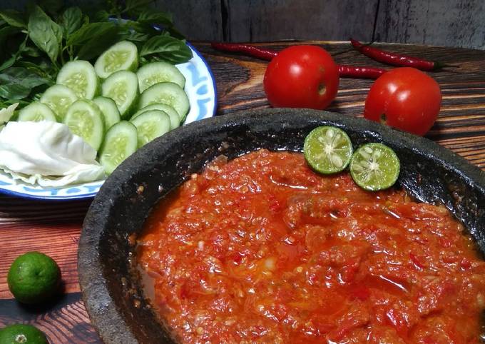 Resep Sambal Tomat Terasi Oleh Nur Ummu Faris Cookpad