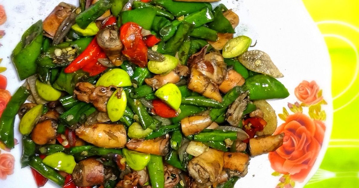 Resep Oseng Cumi Asin Petay oleh Eciin - Cookpad