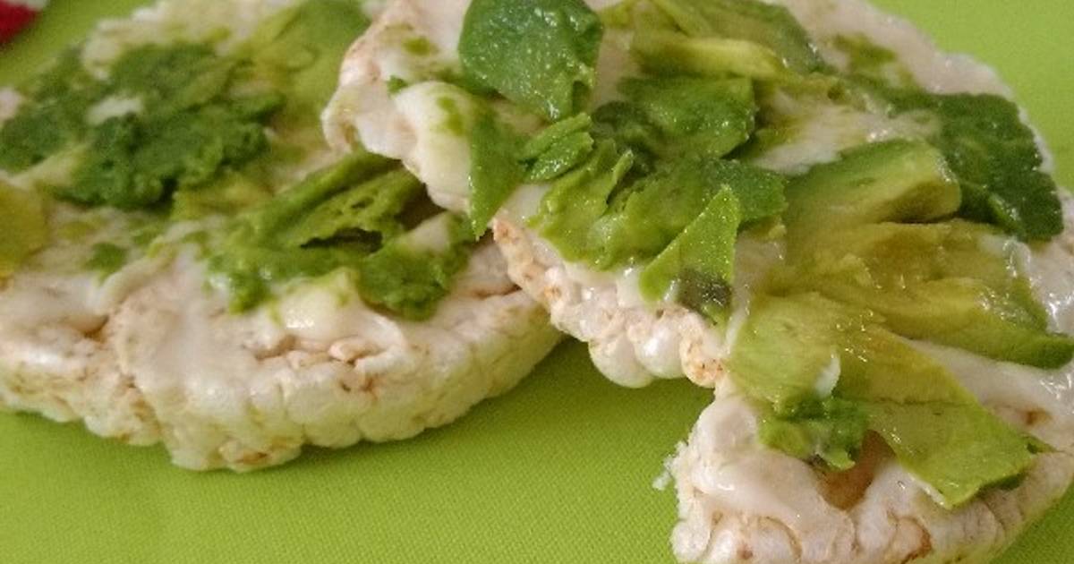 Galletas de arroz con queso y palta Receta de Luly Morales- Cookpad