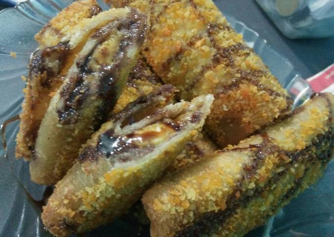 Resep Roti isi Piscok Keju oleh Puri Kristiani - Cookpad