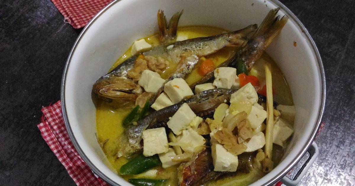Resep Ikan Kering Tawar dan Tahu Santan oleh Shintia Debi - Cookpad