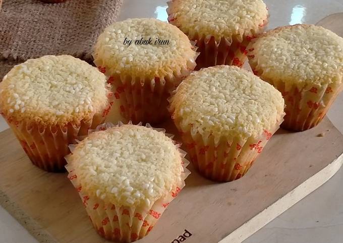 Resep Bolu Kelapa oleh abuk irun - Cookpad